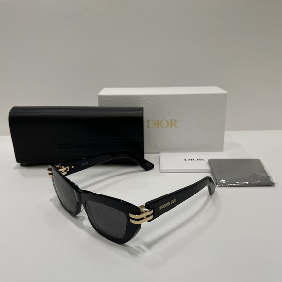 Dior | Accessories | Christian Dior Cdior B2u A0 Black Cateye ...
